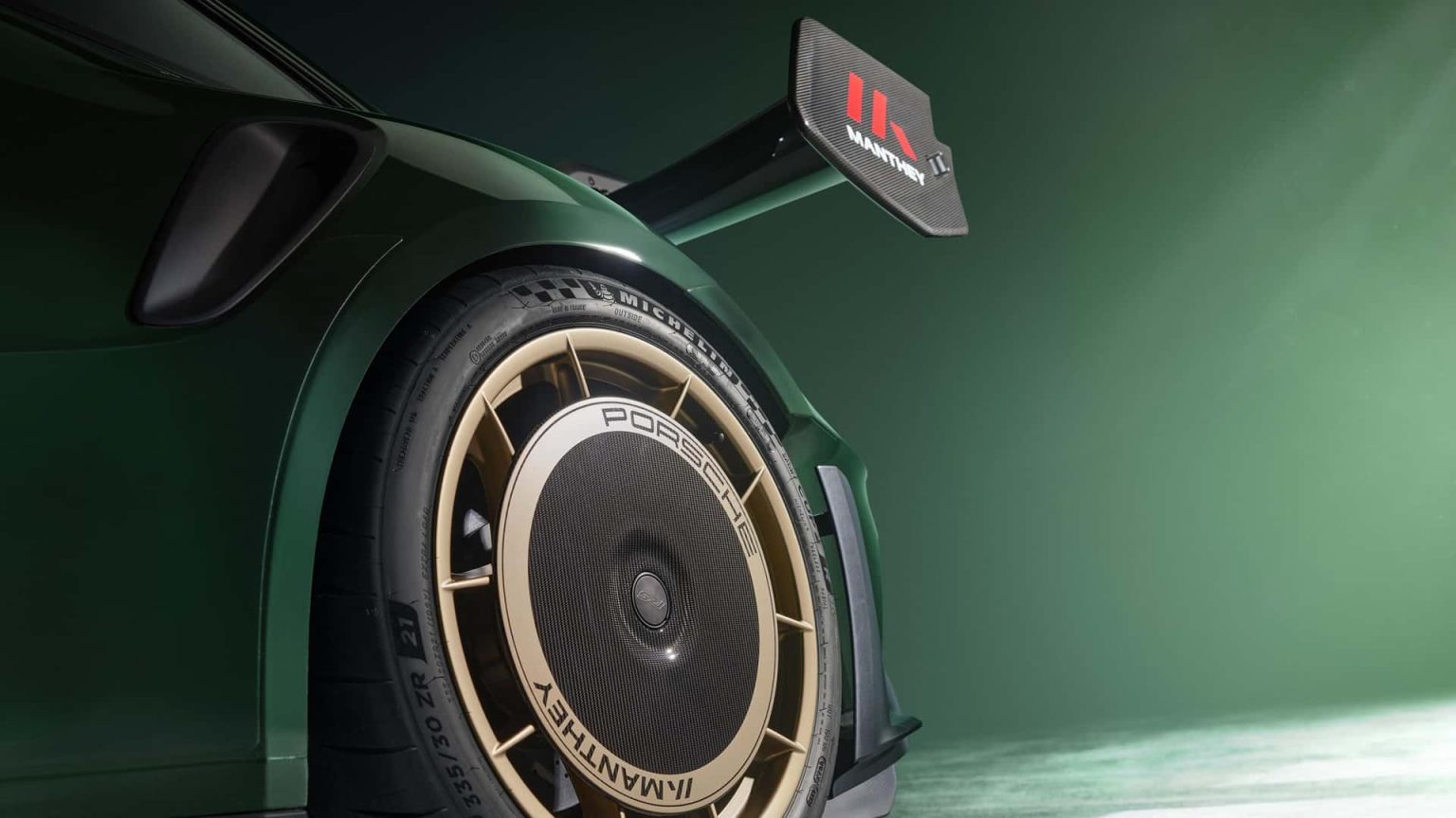 升級再進化！Porsche推出賽道之子911 GT3 RS MANTHEY KIT - men's uno Taiwan
